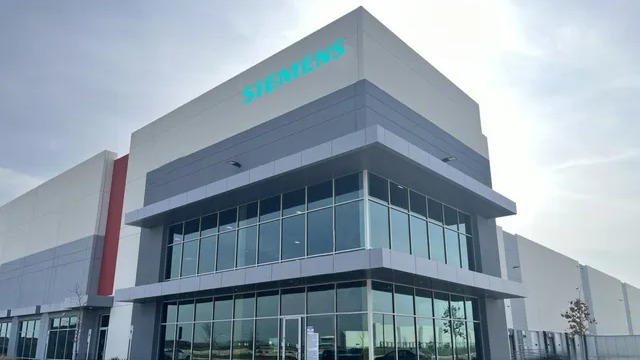 Siemens Opens Manufacturing Hub to Power AI - ENGtechnica